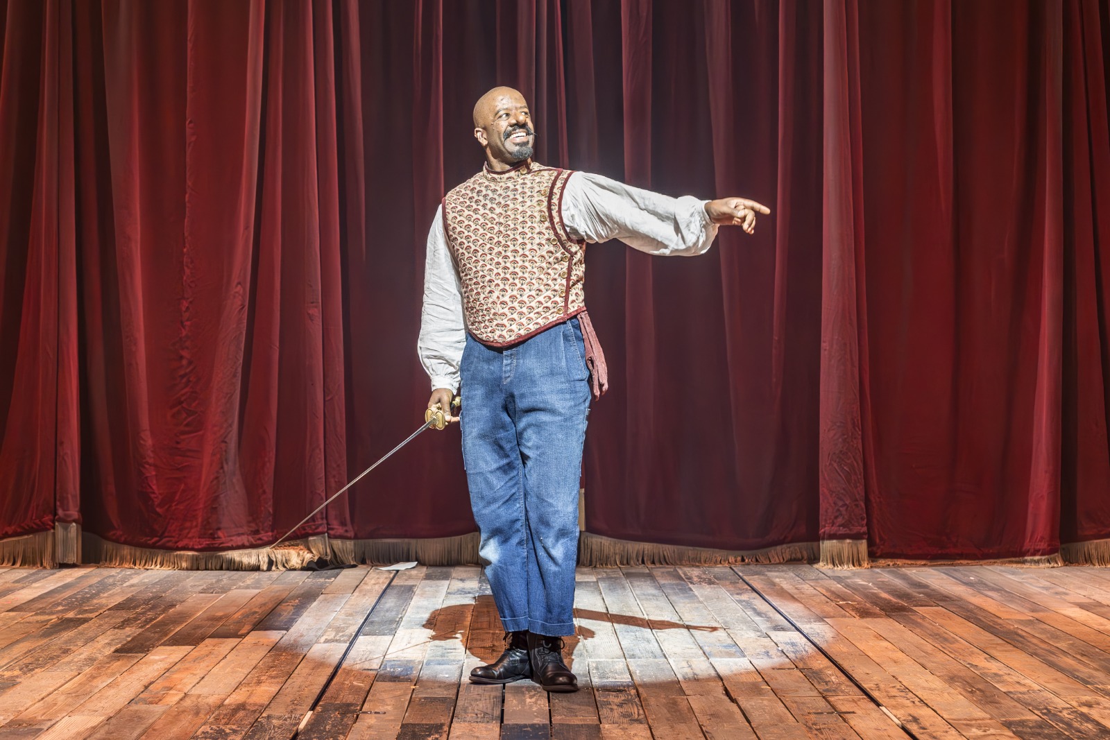 Photos: Adrian Lester and More in CYRANO DE BERGERAC at the Noel Coward ...