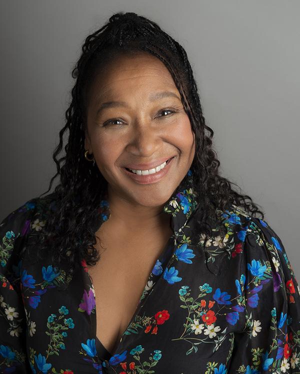 Andrea Frierson Headshot Photo