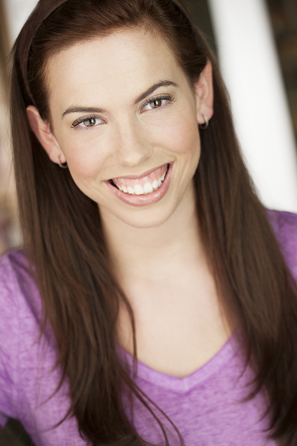 Melanie Brook Headshot Photo