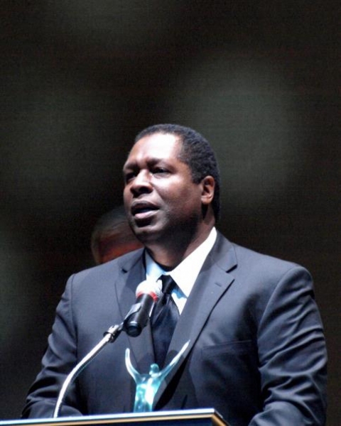 Wren T. Brown Headshot Photo