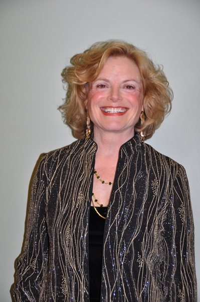 Carole Demas Headshot Photo